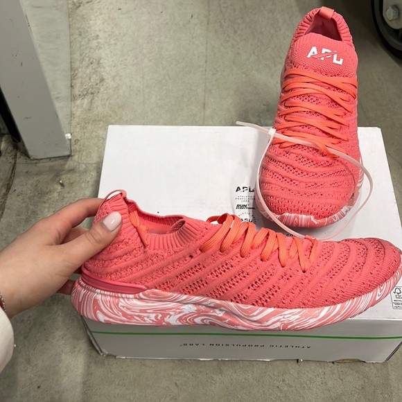 APL | Shoes | New Arrival Apl Womens Techloom Wave Sneakers | Poshmark